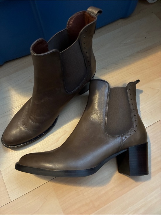 Hispanitas | Shoes | Womens Taupe Leather Chelsea Ankle Boots With ...